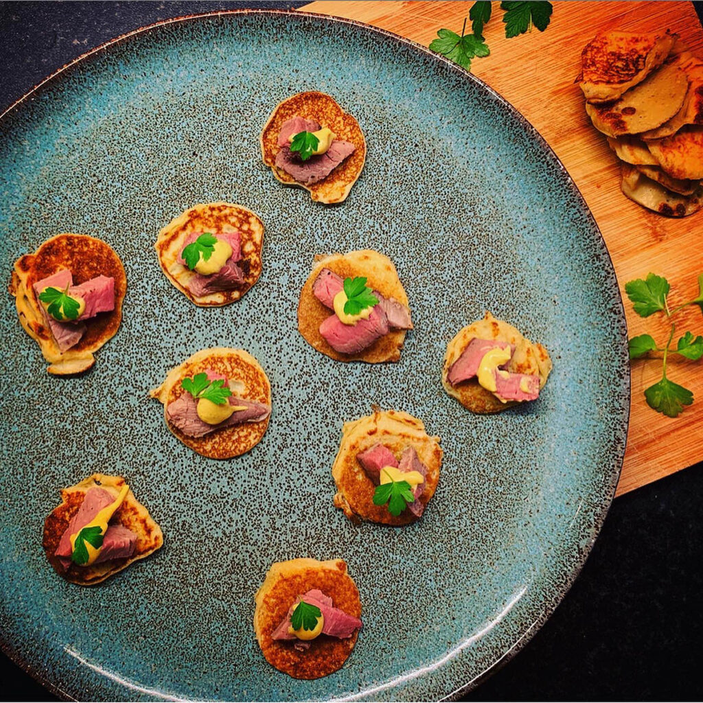 Christmas Canapés: Roast Beef and Mustard Blinis - HN Magazine