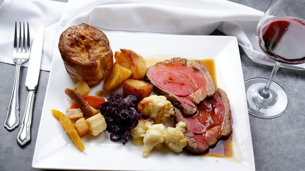 Fine dining delivered - Host at home without the hassle! - HN Magazine