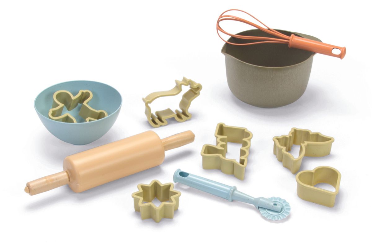 Fun Packed Family Game Time - HN Magazine
