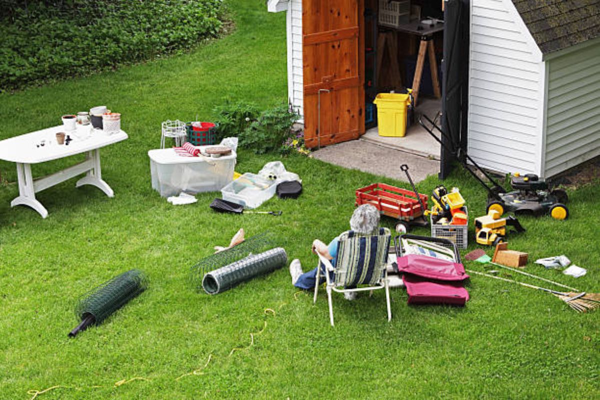 What's In Your Shed? Maybe It's Time For a Clear and Clean - HN Magazine