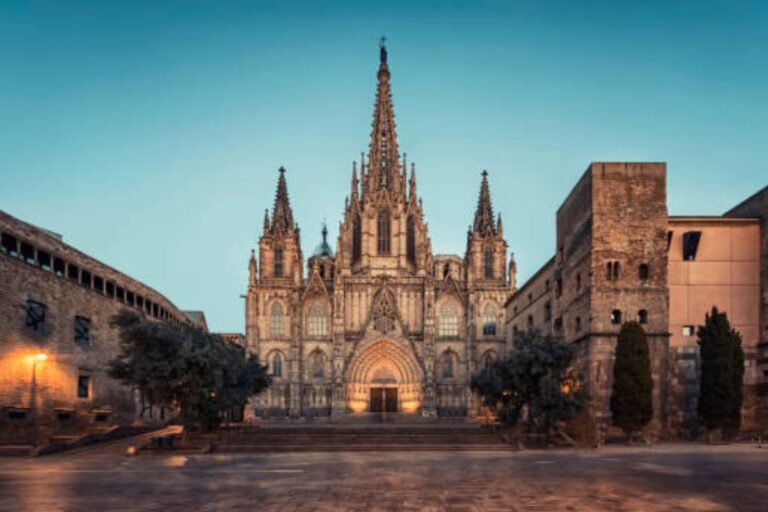 Must Visit Places in Barcelona - HN Magazine