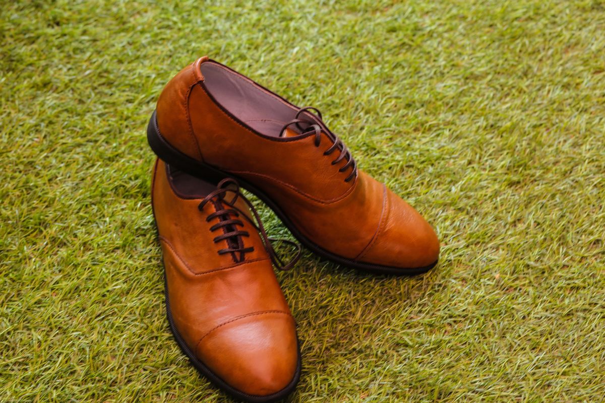 Oxford Shoes: A Timeless Symbol of Elegance - HN Magazine