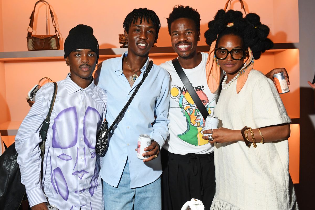 Mulberry Launches Pre-Loved Pop-Up in London - HN Magazine