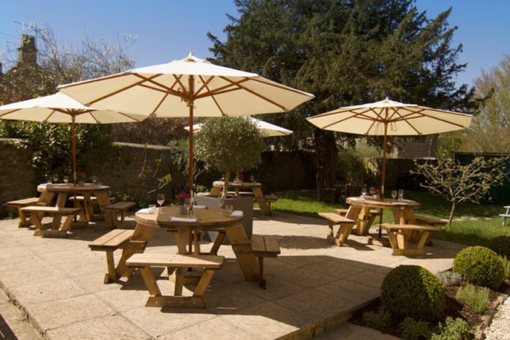 The Five Alls; a Beautiful Retreat in The Cotswolds - HN Magazine