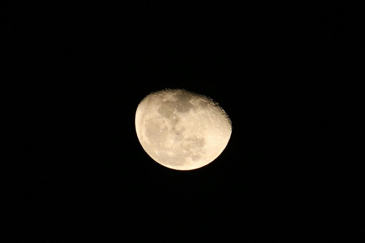 Exploring the Moon: Fascinating Lunar Features You Can See with Your ...