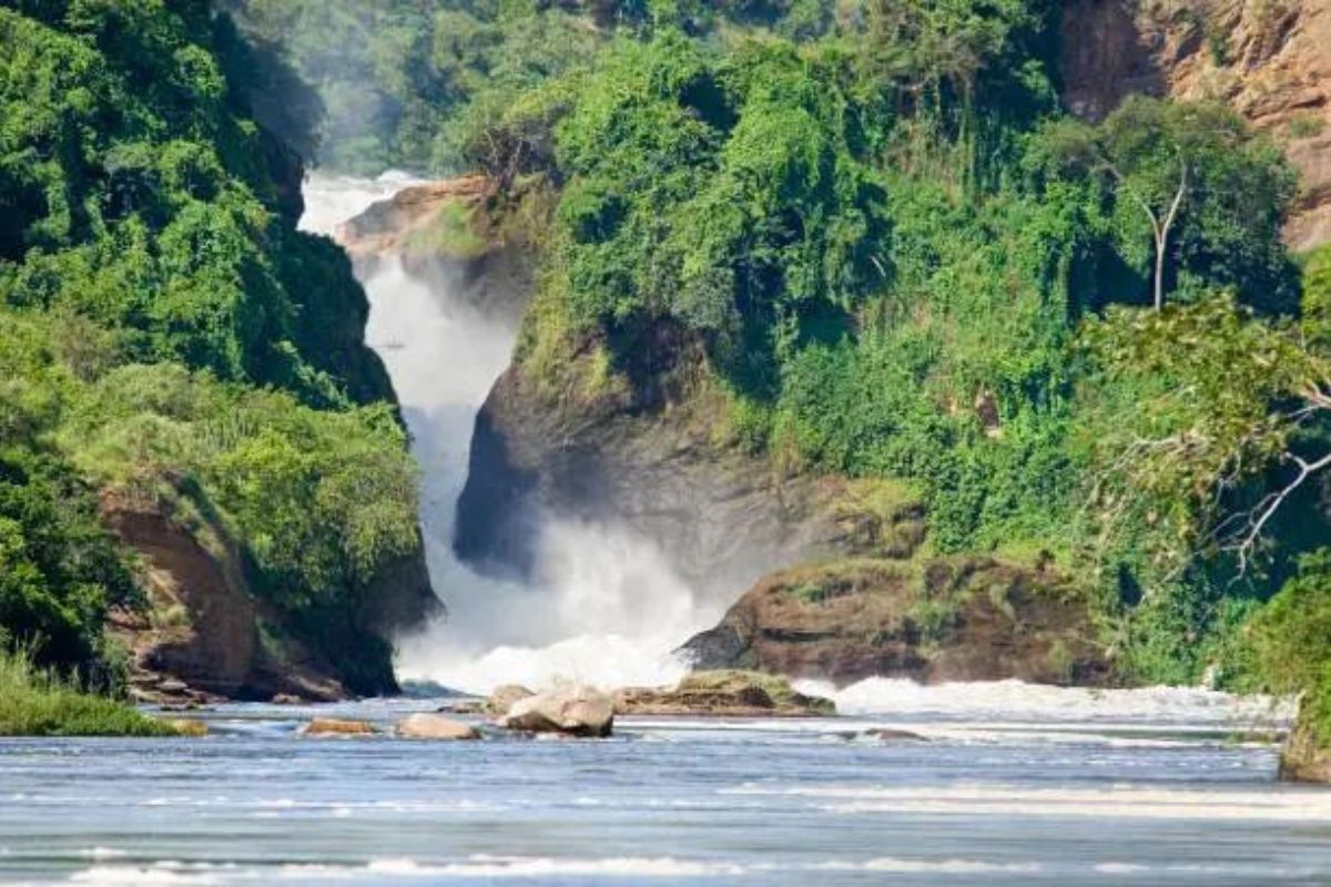Guide to Uganda Travel - HN Magazine