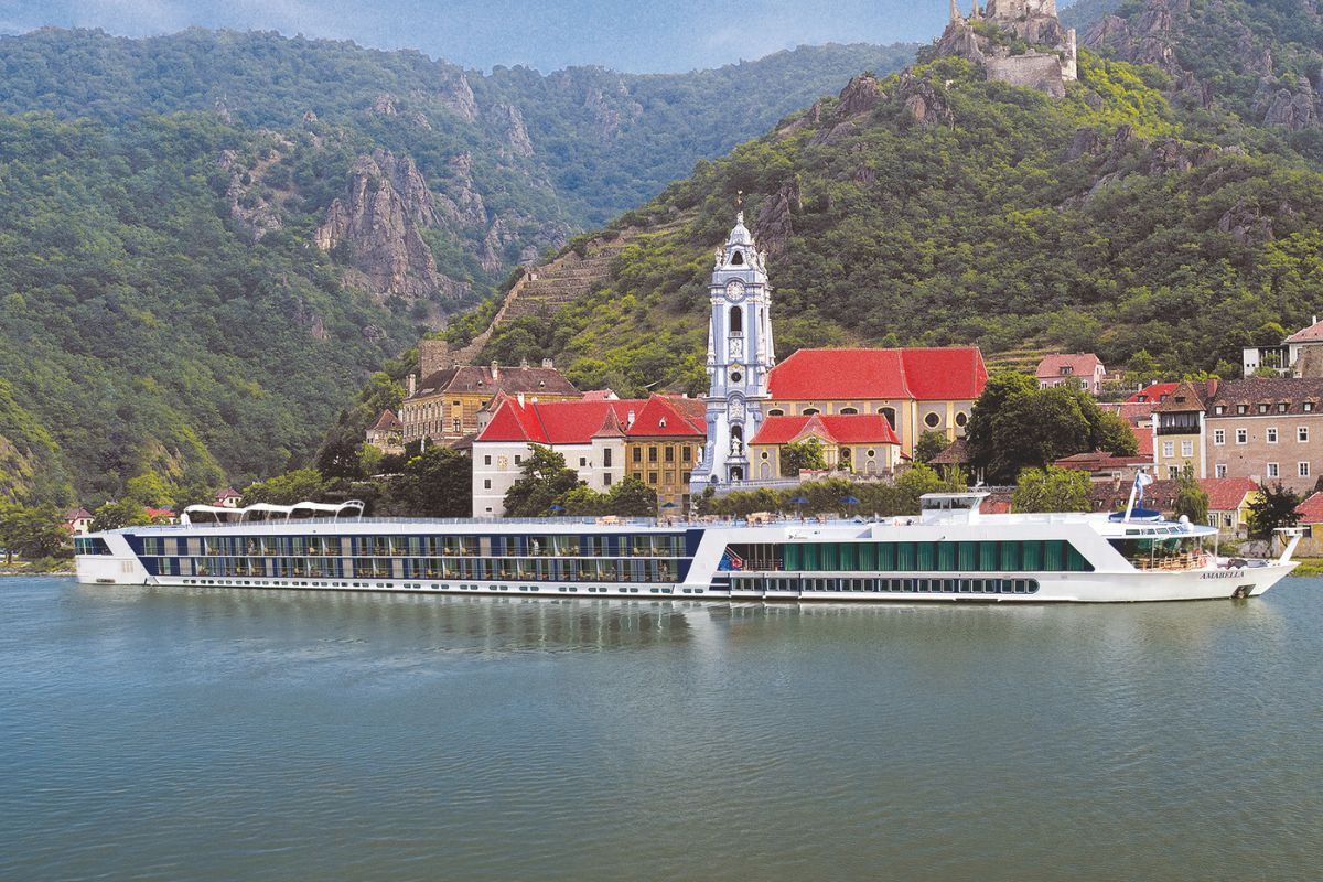 Iglu Cruise Charts New Waters with the Launch of Immersive River Cruise ...